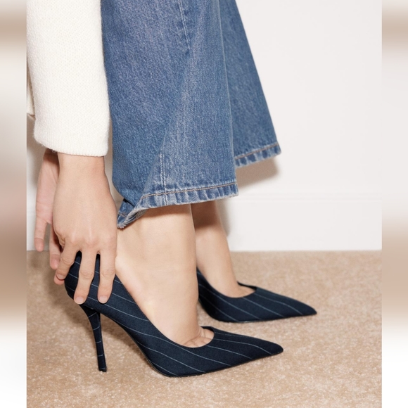 Zara | Shoes | Zara Pinstripe Heeled Pump | Poshmark